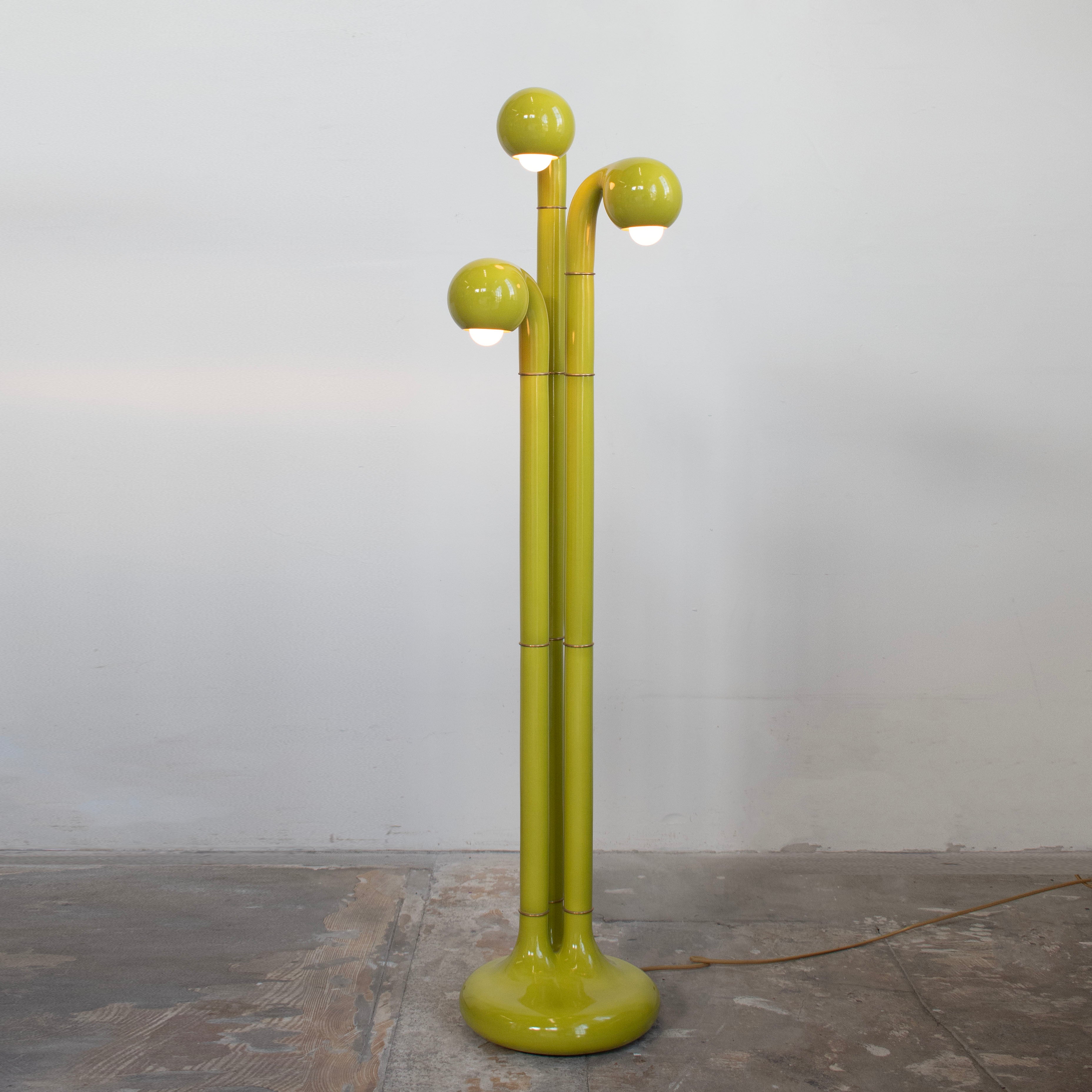 Gloss Chartreuse 54" 3-GLOBE FLOOR LAMP – ENTLER